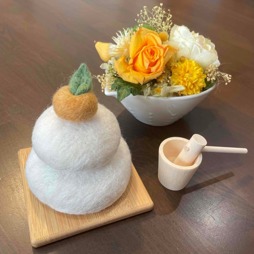 𝒊𝒓𝒐-𝒅𝒐𝒓𝒊さんのフェルト作品 | 【羊毛フェルト最大20％オフ】 ハマナカ ニードルわたわた5... | croccha