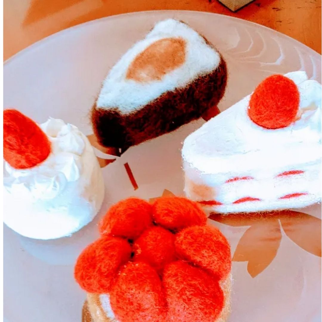 necominaさんのフェルト作品 | 【羊毛フェルト最大20％オフ】 ハマナカ ニードルわたわた5... | croccha