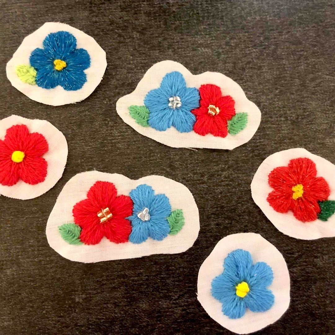 紫狐さんの刺しゅう作品 | 【ランキング1位受賞】【100円均一】【丸小ビーズ・茶色系】... | croccha