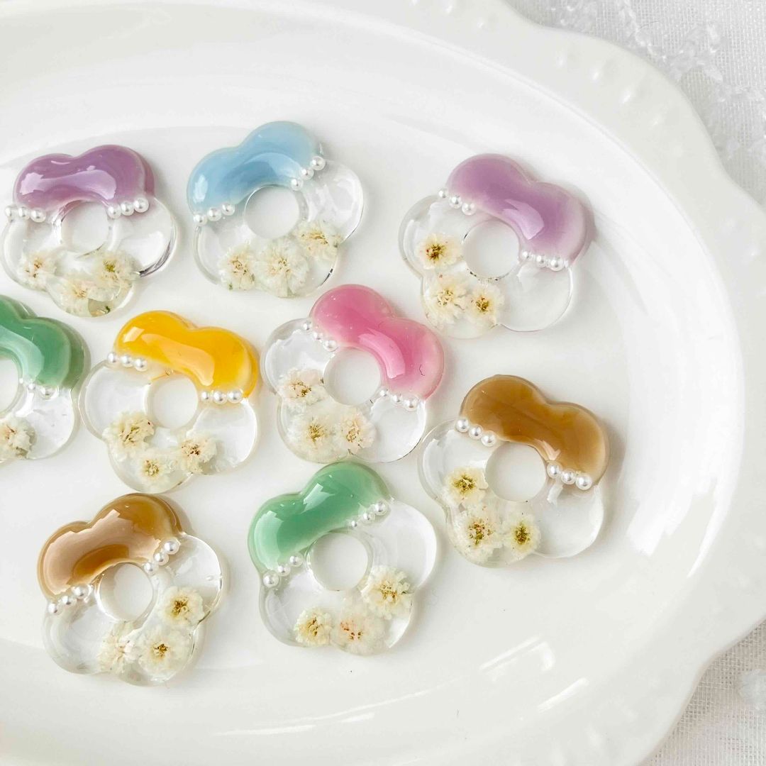 cocomikaさんのレジン作品 | Comarimade監修 作家のためのレジン 「着色剤 濃縮... | croccha