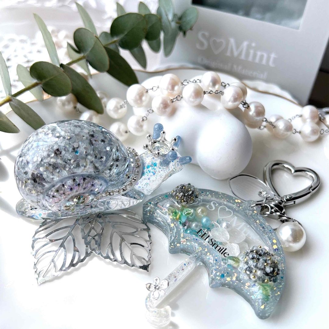 EH Smileさんのレジン作品 | 作家のためのレジン 「 UV/LEDコーティング液 25g ... | croccha