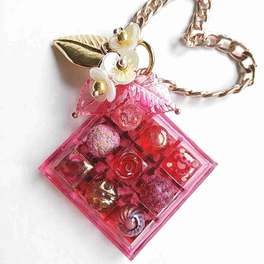 S.snowさんのレジン作品 | 【シリコン型・モールド】作家の欲望 ミニチュアチョコレートB... | croccha