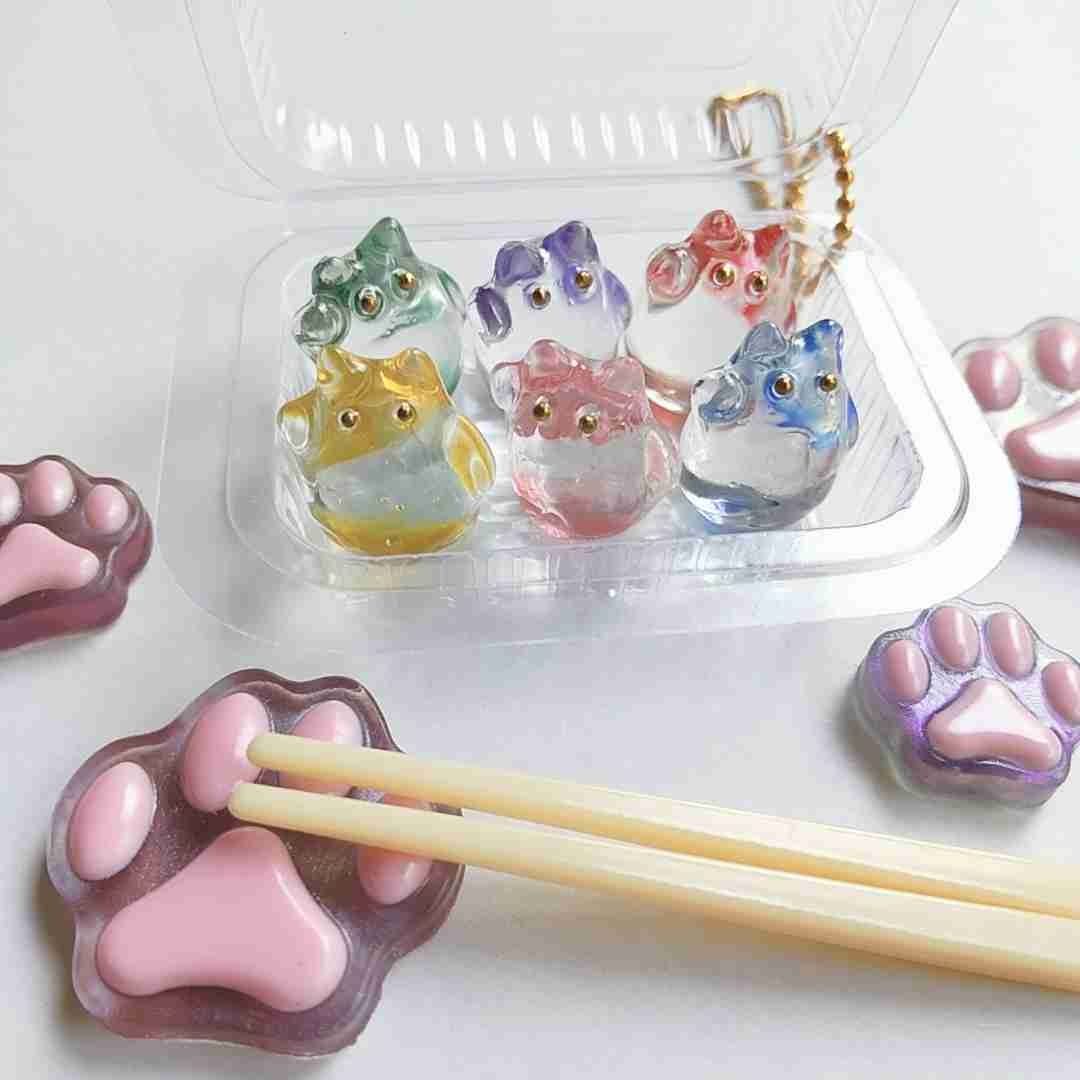 S.snowさんのレジン作品 | 【ミニチュアパーツ】小さな屋台のパック容器 2個セット ボー... | croccha