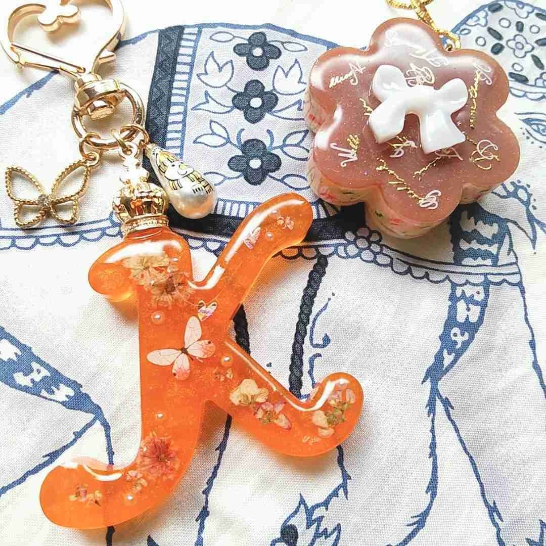 S.snowさんのレジン作品 | ★【シリコン型・モールド】アルファベット 大文字 シリコンモ... | croccha