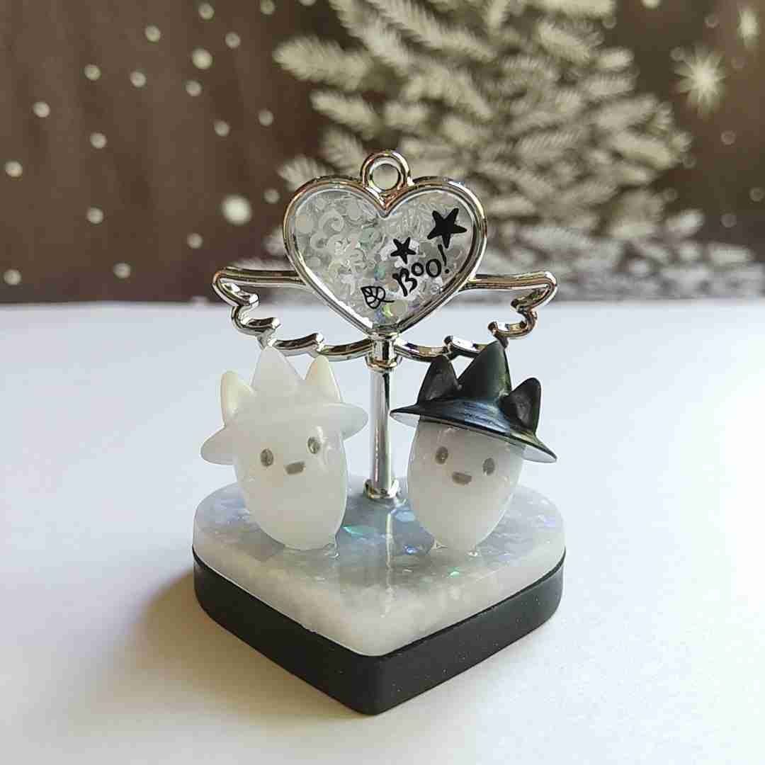 S.snowさんのレジン作品 | 【シリコン型・モールド】ハットを被った可愛いおばけ シリコン... | croccha