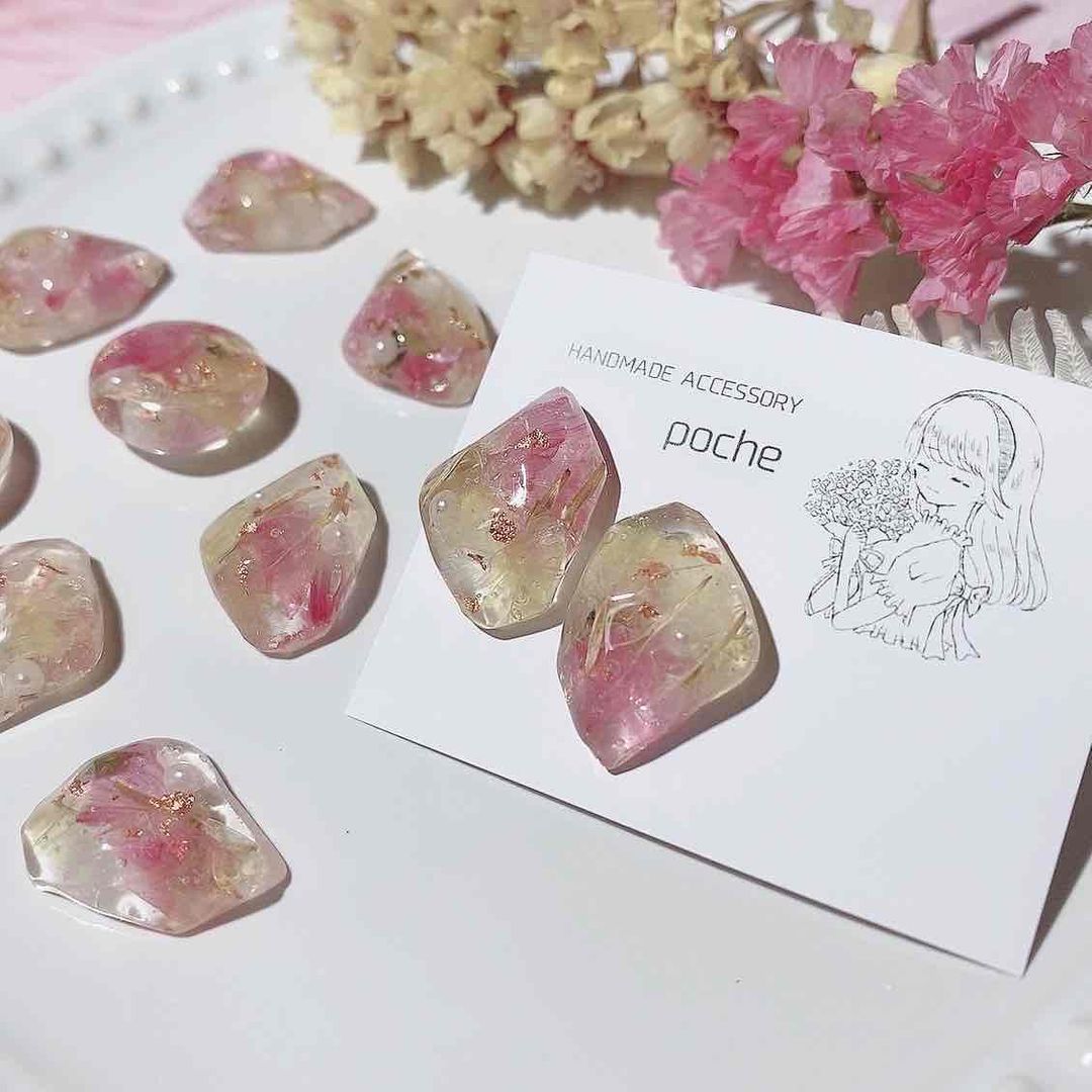 poche_____さんのレジン作品 | 【2021年6月度 月間優良ショップ受賞】 Resin pl... | croccha