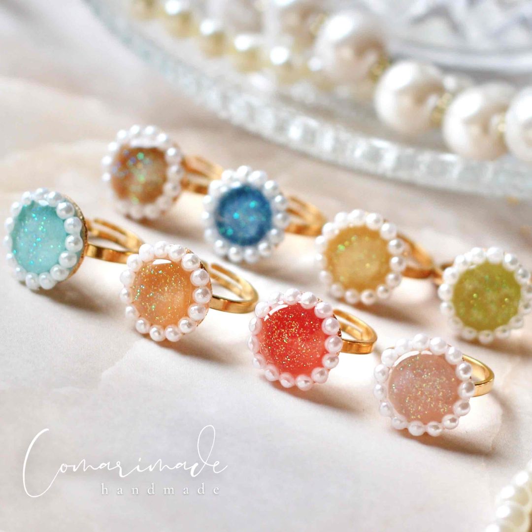 𝐂𝕠𝕞𝕒𝕣𝕚𝕞𝕒𝕕𝕖 (*こまり*)さんのレジン作品 | 清原 LED レジン液 25g 1本 1個 KIYOHARA... | croccha