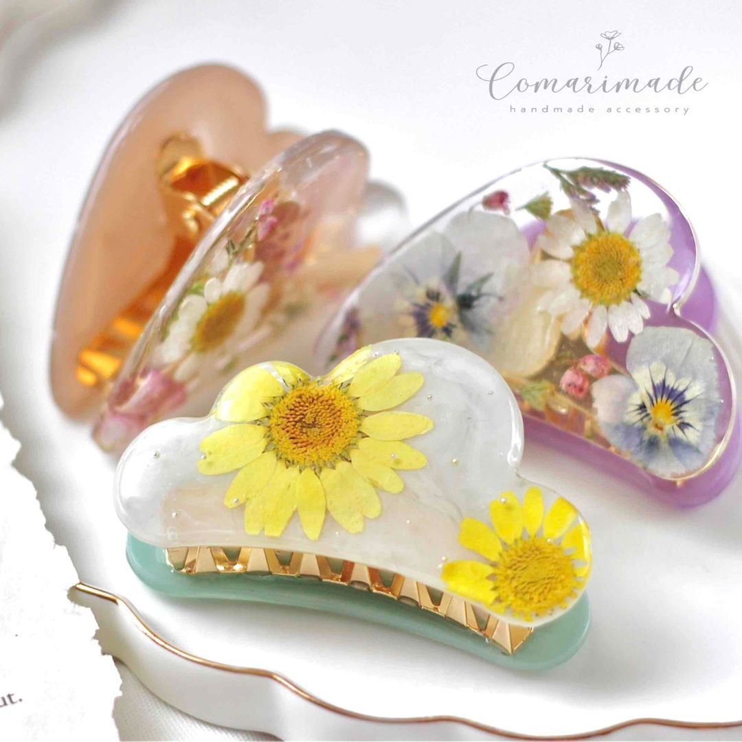 𝐂𝕠𝕞𝕒𝕣𝕚𝕞𝕒𝕕𝕖 (*こまり*)さんのレジン作品 | 【1個】ヘアクリップ単品 バンスクリップ | croccha