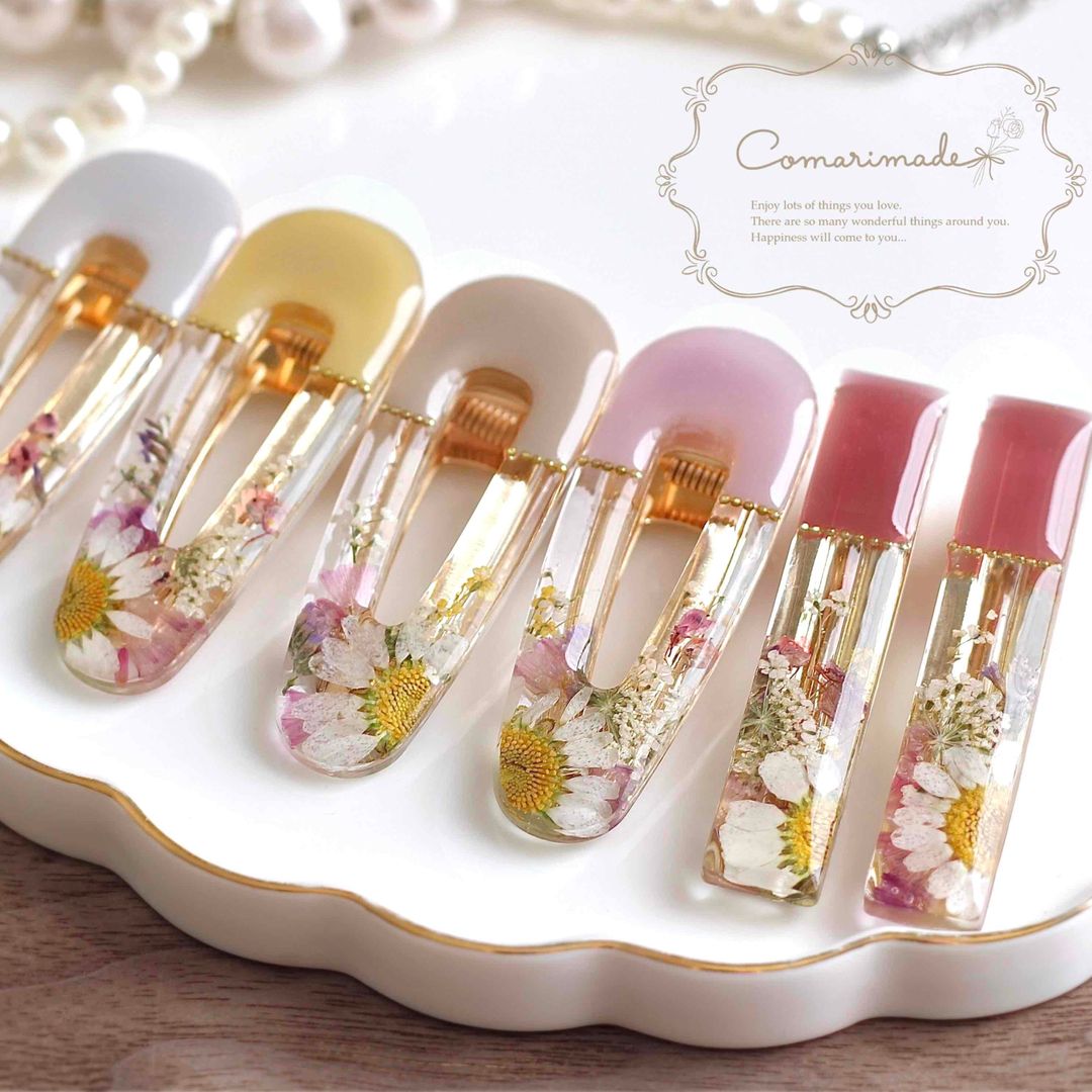 𝐂𝕠𝕞𝕒𝕣𝕚𝕞𝕒𝕕𝕖 (*こまり*)さんのレジン作品 | 作家のためのレジン 100g | croccha