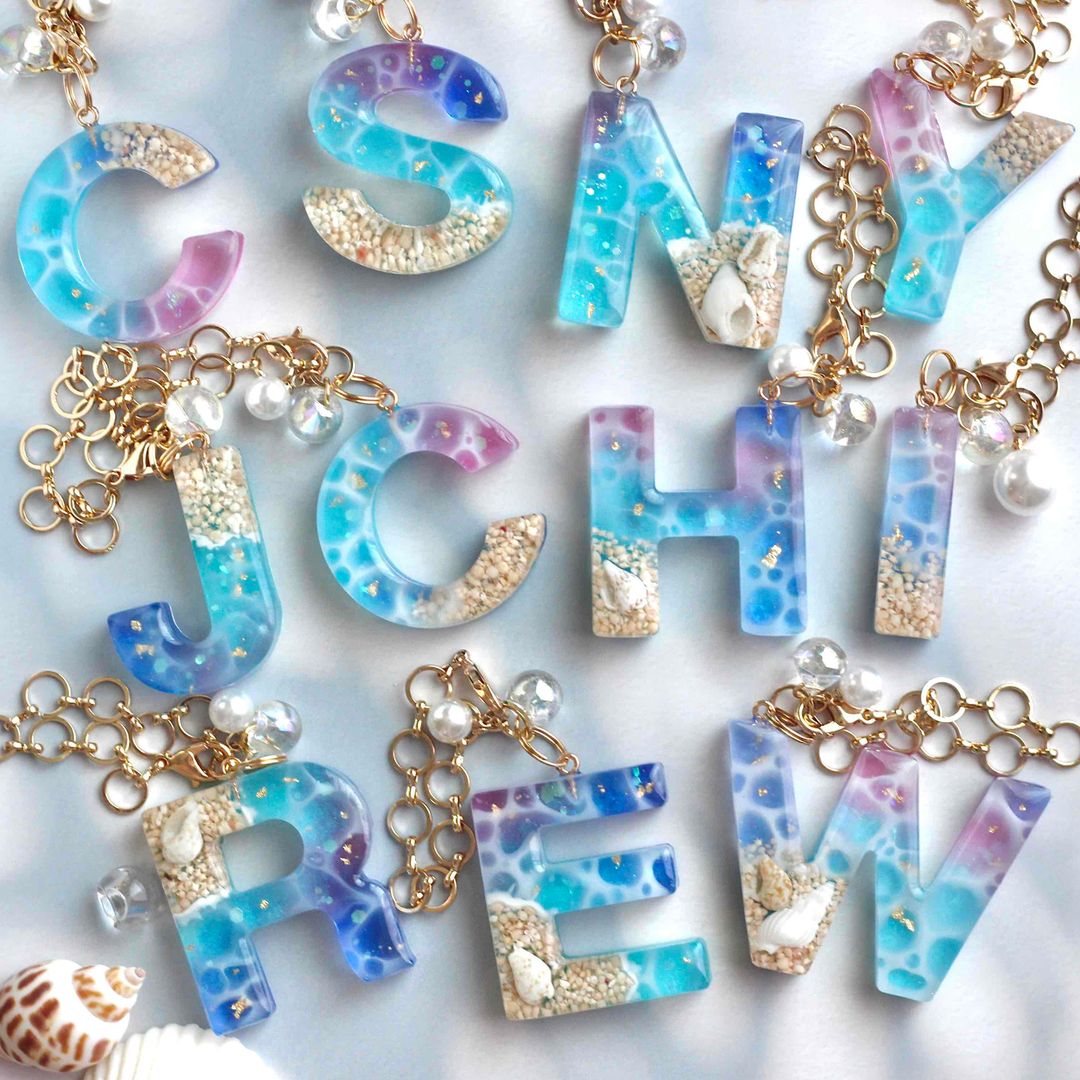 𝐂𝕠𝕞𝕒𝕣𝕚𝕞𝕒𝕕𝕖 (*こまり*)さんのレジン作品 | 貝殻 ブラウン ミックス約20g 天然素材 | croccha