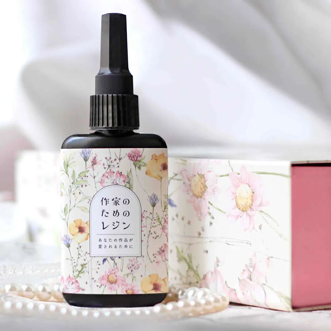 𝐂𝕠𝕞𝕒𝕣𝕚𝕞𝕒𝕕𝕖 (*こまり*)さんのレジン作品 | Comarimade監修 作家のためのレジン 「着色剤 濃縮... | croccha