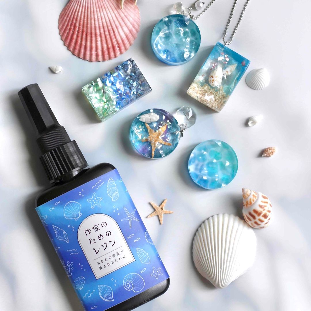 𝐂𝕠𝕞𝕒𝕣𝕚𝕞𝕒𝕕𝕖 (*こまり*)さんのレジン作品 | ＊Comarimade × 作家のためのレジン 『海のレジン... | croccha