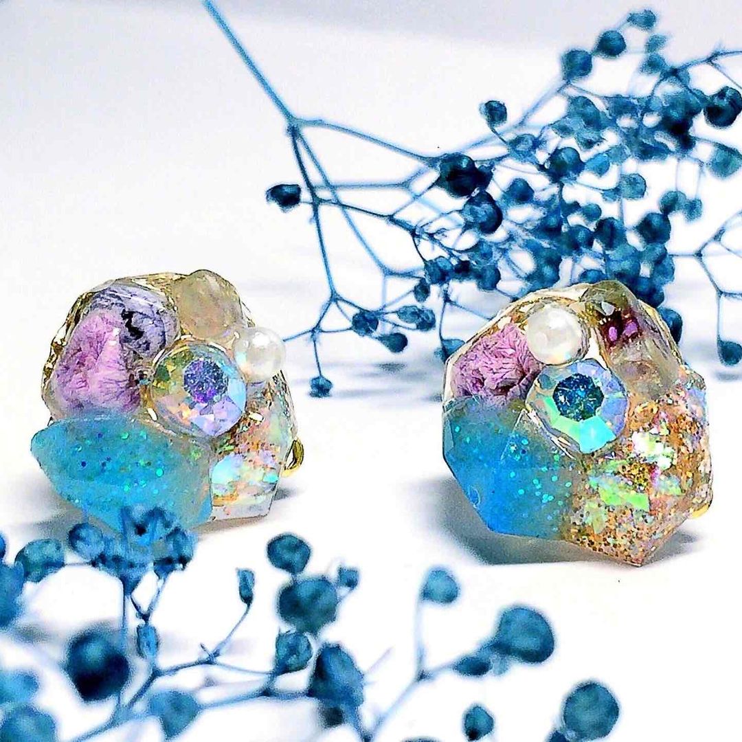 Une｜レジンアクセサリーさんのレジン作品 | 清原 UVクラフトレジン液 55g入り | レジン レジン液... | croccha