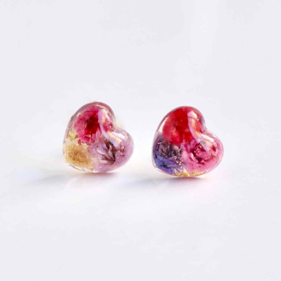 Une｜レジンアクセサリーさんのレジン作品 | モールド(ハート) | croccha