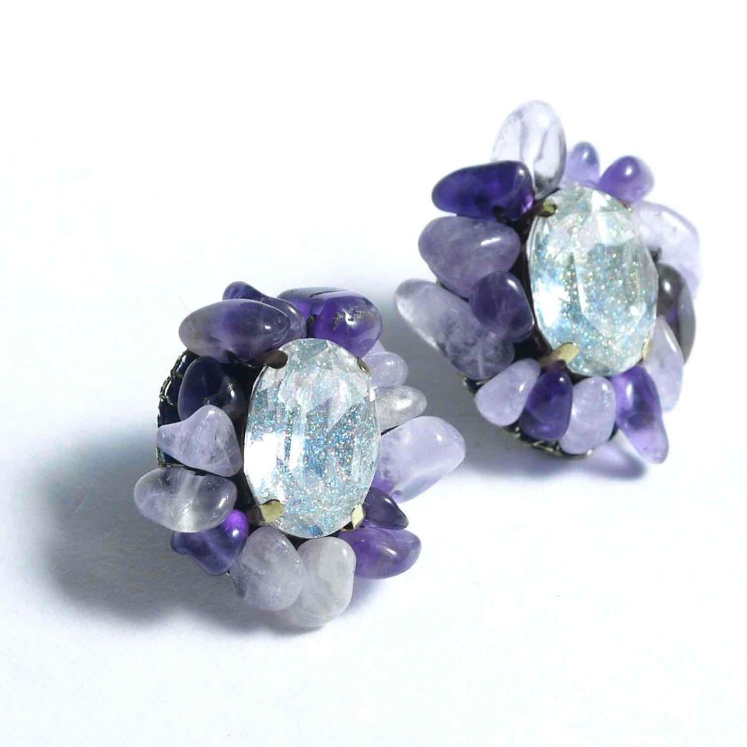 Une｜レジンアクセサリーさんの刺しゅう作品 | ラメ入り刺繍糸パステルカラー6色 | croccha