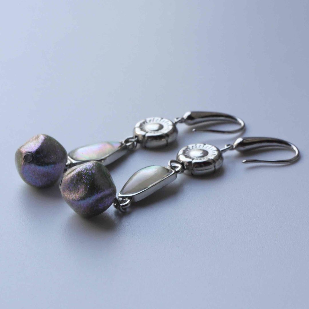 Une｜レジンアクセサリーさんのパーツ アクセサリー作品 | シャイニーパールルミナス つゆくさ6mm | croccha