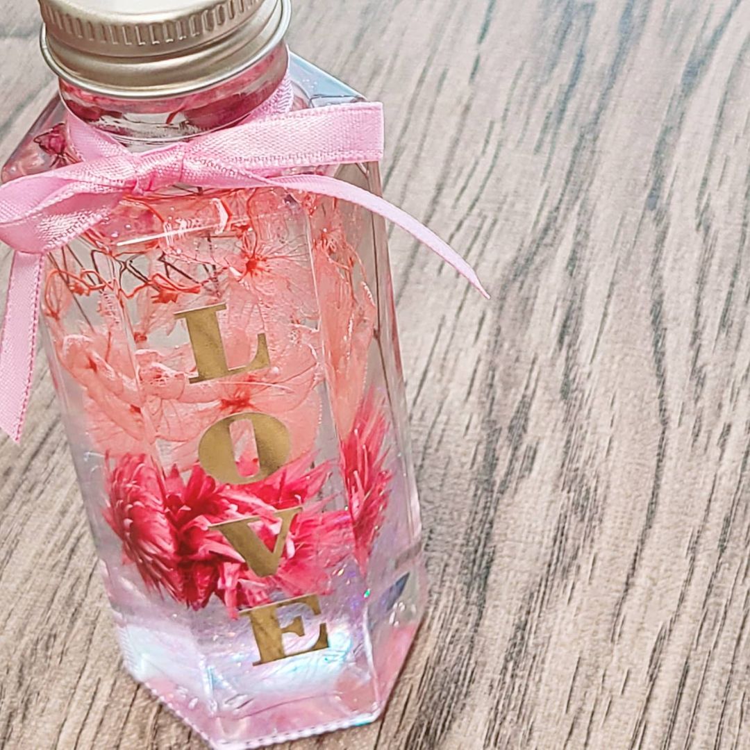 handmadeworks ARIAさんのハーバリウム作品 | 即日★ハーバリウム瓶（六角） 100ml アルミ銀キャップ付... | croccha