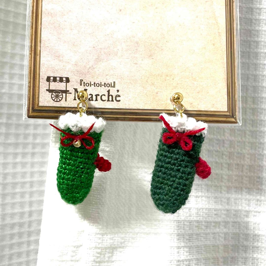 sasasaさんの編み物作品 | DAISO 刺繍糸 12colors | croccha