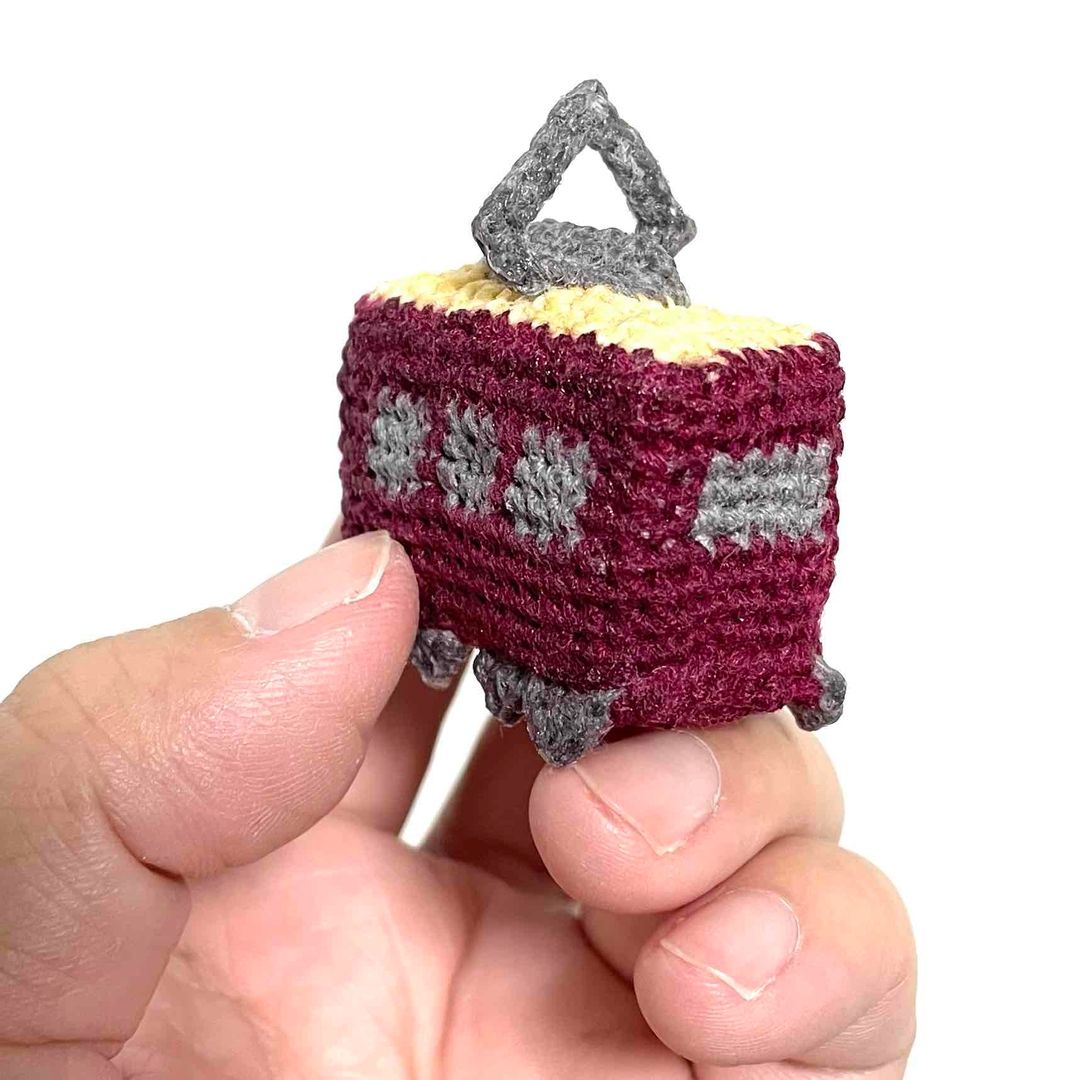 sasasaさんの編み物作品 | DAISO 刺繍糸 12colors | croccha