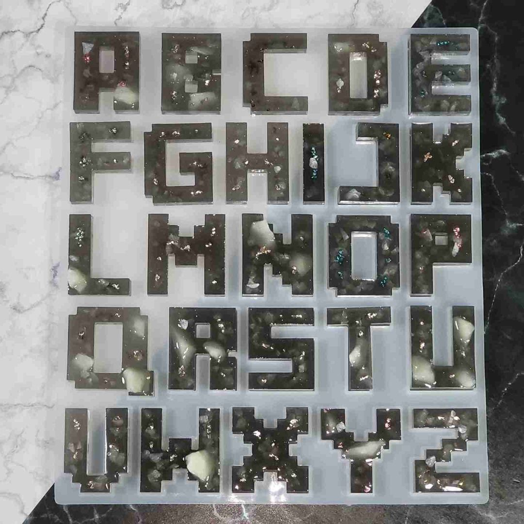 ぐーたらしてます( ˙꒳ ˙ )??さんのレジン作品 | crocchaオリジナル UV-LEDライト mini 36... | croccha