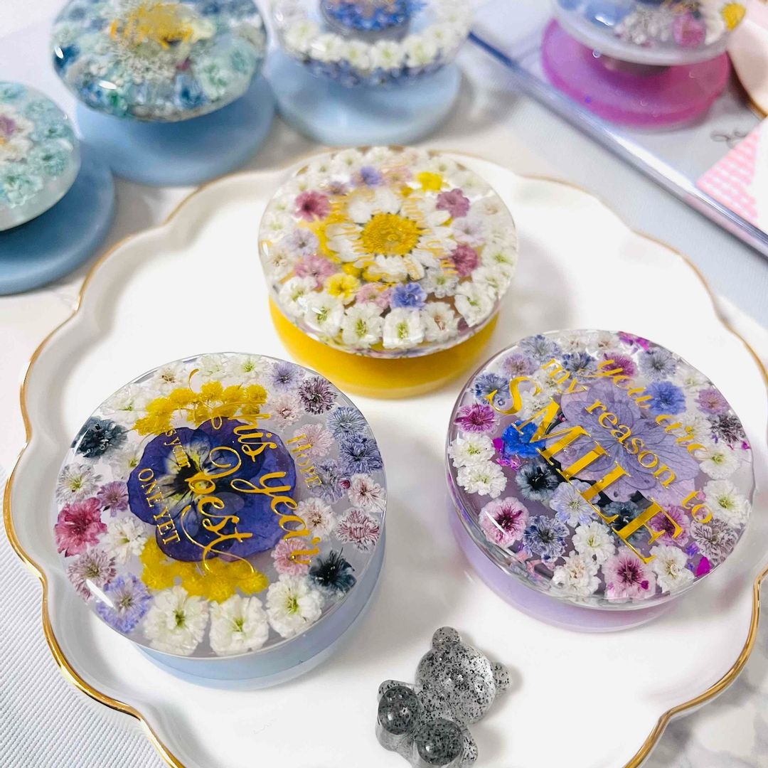 まっｻﾝさんのレジン作品 | Comarimade監修 作家のためのレジン 「着色剤 濃縮... | croccha