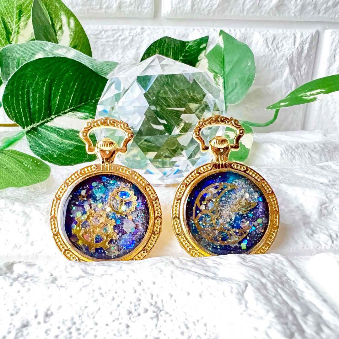 𝗥𝗘𝗡𝗞𝗔_𝗛𝗗𝗠𝗗さんのレジン作品 | 【セッティング台】懐中時計 ミニ 20mm《選べる4色》[w... | croccha